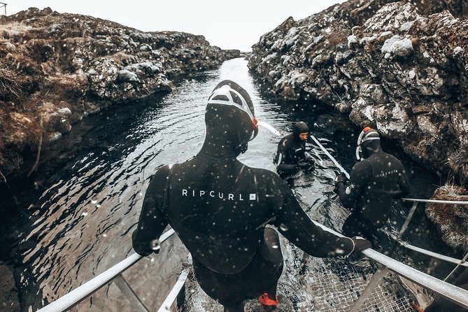 Silfra Wetsuit Snorkeling Tour With Underwater Photos - From Reykjavik - Participant Requirements