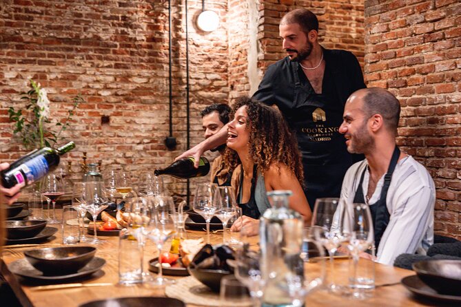 Spanish Omelet Cooking Class and Bottomless Wine Brunch - Location and Pricing