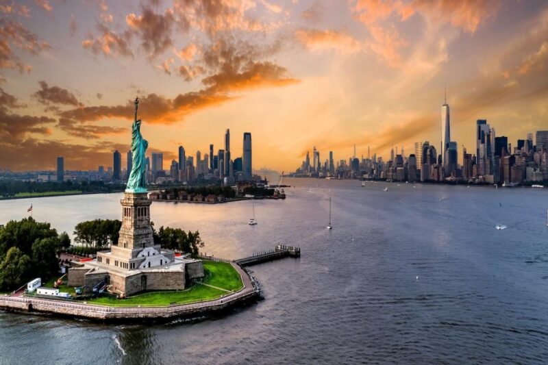 Statue of Liberty & Empire State Building 5-hour Tour by Car - Short Walk Through Times Square