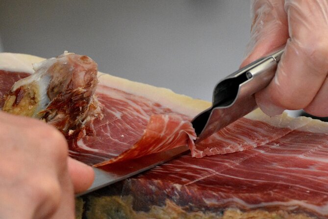 Taste Modena: A Full Meal Walking Food Tour by Do Eat Better - Sample Local Specialties