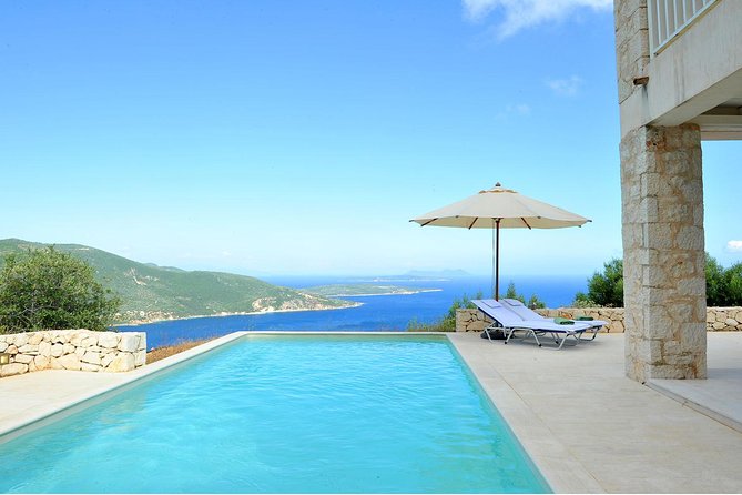 The Alchemist Indian Yoga Meditation Retreat in Greece - Accommodation at Urania Luxury Villas