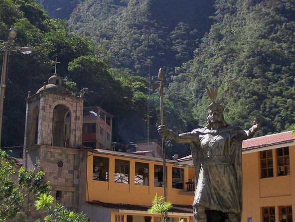 Tour To Machupicchu 2 Days by Train - Meals and Accommodation
