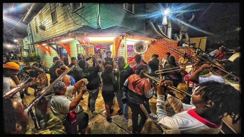Treme Bar Crawl & Seafood Experience - What to Expect at Each Stop