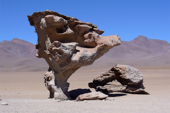 Uyuni Salt Flats (3 Days) English Speaking Guide - Meeting Point and Schedule