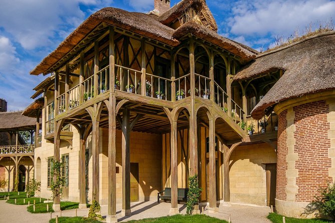 Versailles Private Day Excursion With Palace, Gardens & Trianon - Inclusions and Logistics of the Tour
