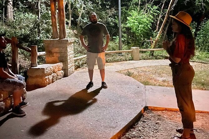 Wacos Haunts and Legends Mobile Ghost Tour - Interactive Ghost Hunt Experience