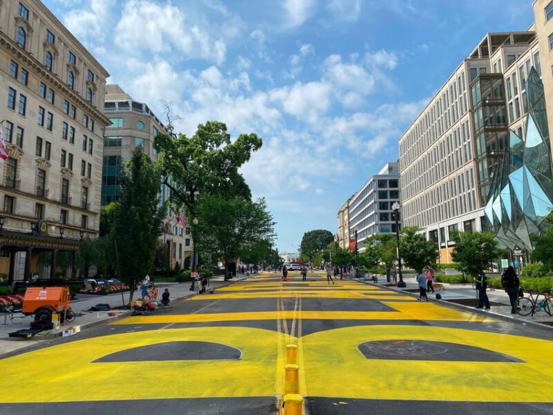 Washington DC: Customizable Private Charter - Exploring the Iconic Landmarks and Museums