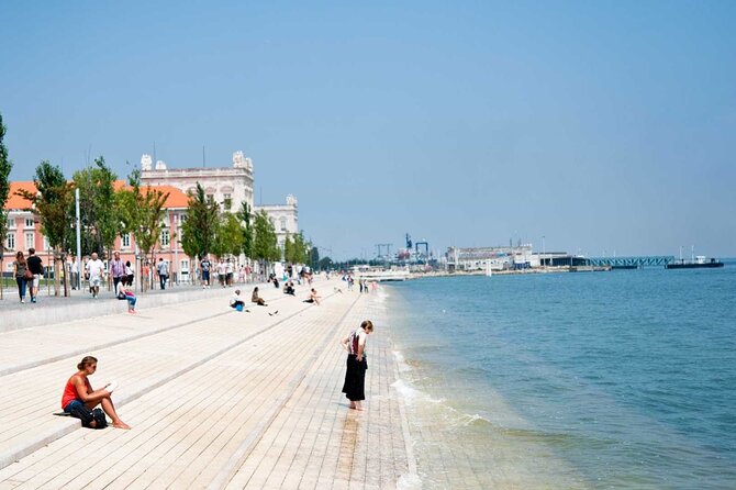 2h Tuk-Tuk Tour: Up and Down the Lisbon Hills - Key Points