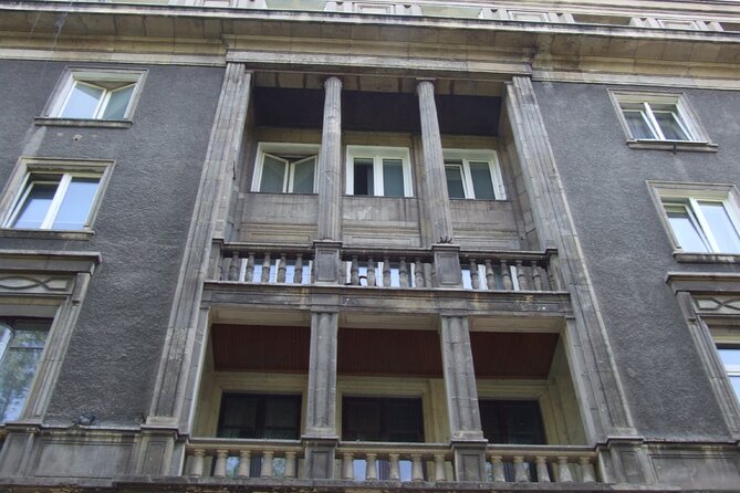 1.5h Crazy Guides Communism Tour of Nowa Huta in Classic Car - Meeting and Pickup Details