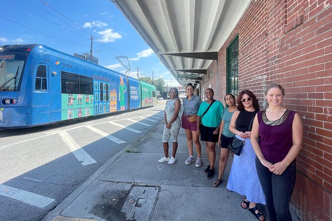 2 Hour Historic Market Food Tour and Hands-On Biscuit Class - Duration and Group Size