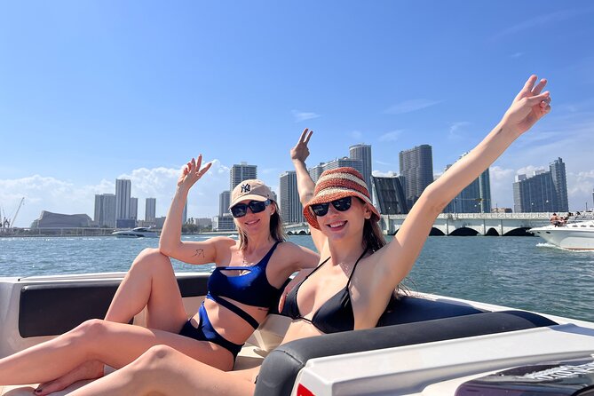 2Hr Private Boat Tour Miami Beach, Captain & Champagne, & Sandbar - Authentic Reviews and Guest Experiences