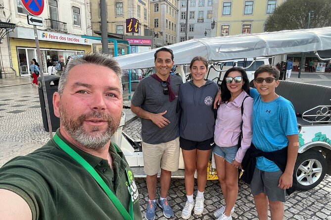 3 Hours Private Lisbon Food Tuk Tour - Exploring Lisbons Districts
