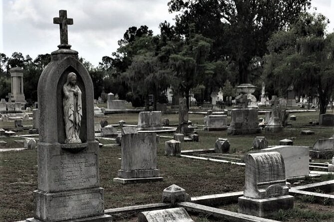 8pm Voices of the Dead Tour - Suitability for Different Audiences