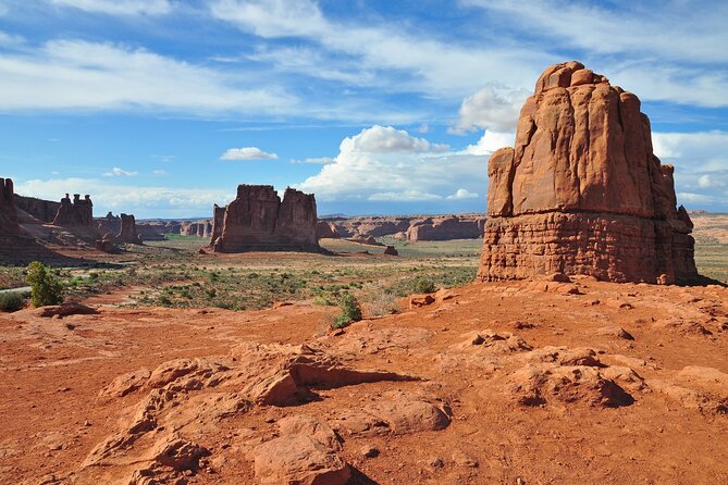 Arches and Canyonlands NP Self-Guided Driving Audio Bundle Tour - What Does the Price Buy?