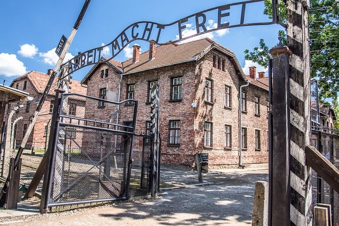 Auschwitz-Birkenau Tour Guide and Jewish Museum and Synagogue - Guided Tour Experience