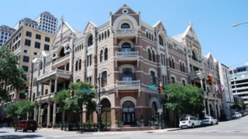 Austin: City and Hill Country Non-Stop Tour in a Mercedes - Authentic Austin Culture and Highlights