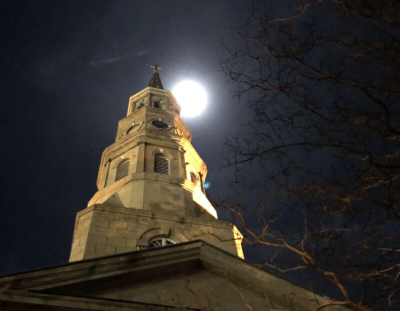 Charleston: City of the Dead Walking Ghost Tour - Visiting Haunted Hotels and Restaurants