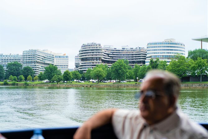 Cherry Blossom DC Tour With 10+ Stops and Optional Tickets - Meeting Information