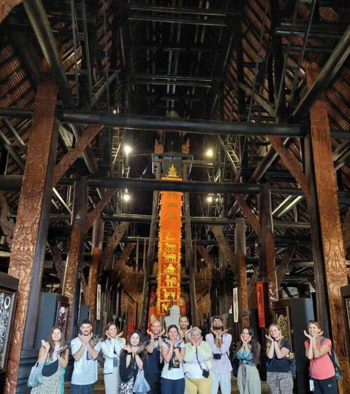 Chiang Rai: 2 Temples (White and Blue) + Black House Museum - Who Will Love This Tour?