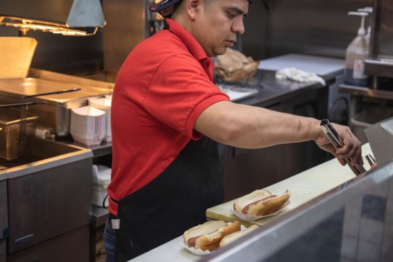 Chicago: The Ultimate Foodie Walking Tour with Tasty Stops - Practical Details and Value
