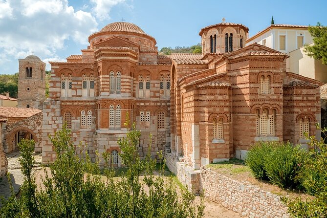 Delphi, Hosios Loukas Monastery Full Day Private Tour From Athens - Exploring Delphi UNESCO World Heritage Site