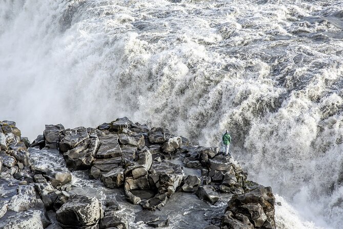 Diamond Circle Myvatn Waterfalls, and Husavik From Akureyri Tour - Lunch and Meal Options