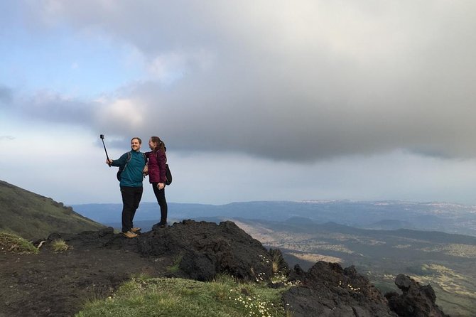 Etna Morning Tour 2000 M. - Inclusions