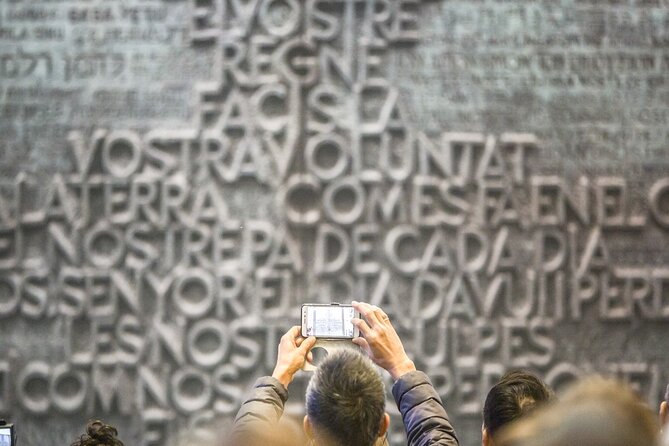 Fast Track Sagrada Familia Guided Tour - Meeting and Security Information