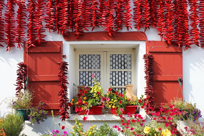 French Basque Countryside Tour From San Sebastian - The Delightful Village of Espelette
