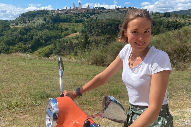 From San Gimignano: Tuscany Vespa Tour With Lunch & Wine Tasting - Tuscany Treats: Lunch and Tastings