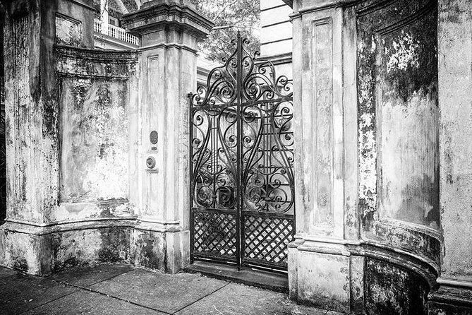 Ghosts of Charleston Night-Time Walking Tour with Unitarian Church Graveyard - The Downside: What to Consider