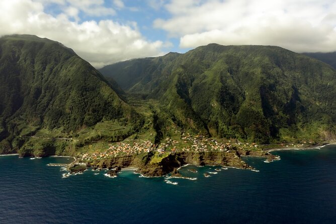 Grand Madeira Island Tour - Porto Moniz and Santana - Picturesque Locations