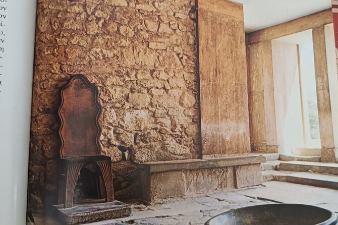 Guided Tour in Knossos Palace - Exploring the Minoan Heritage