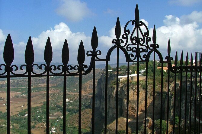 Guided Tour of Ronda With an Official Guide - Knowledgeable and Friendly Guides