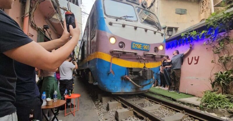 Hanoi: Street Food Tour with Train Street and Old Quarter - Who Should Consider This Tour?