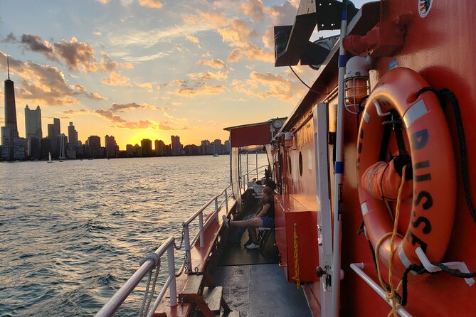 Historical and Architectural Chicago Fireboat River/Lake Cruise - Authentic Perspectives from Travelers