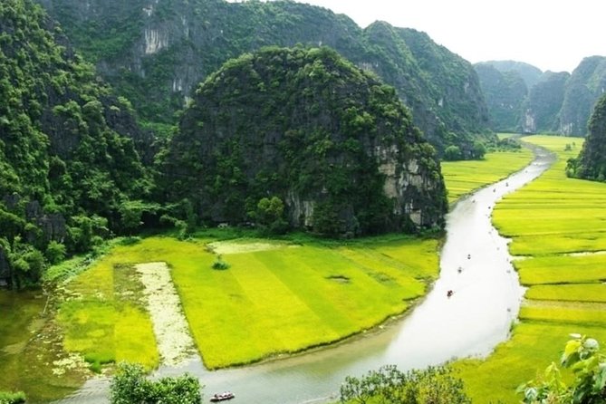 Hoa Lu Tam Coc Full-Day DELUXE Tour Including BUFFET LUNCH & River Boat Ride - Authentic Experiences and Hidden Gems