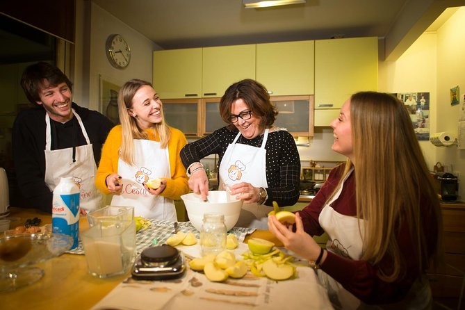 Home Cooking Class & Meal With a Local in Riomaggiore - Exploring the Meeting Point and Journey to the Kitchen