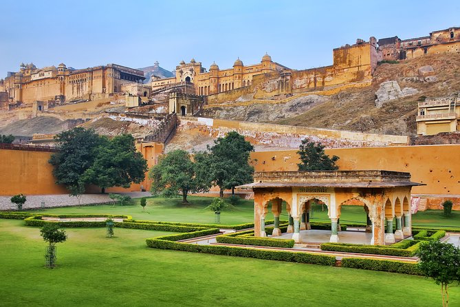 Jaipur City Tour from Delhi by Car or Rail: All Inclusive Package - Who Should Consider This Tour?