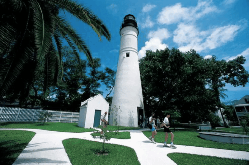 Key West: Luggage Services - The Sum Up: Why Consider Key West Luggage Services?