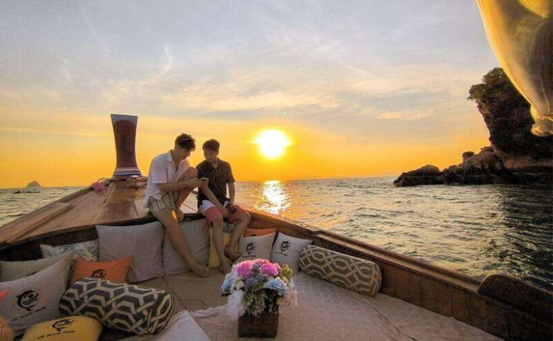 Krabi: Koh Hong Small Group Tour by Luxury Longtail Boat - What Makes This Tour Special?