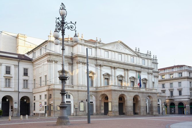 La Scala Theatre and Museum Tour in Milan With Private Guide - Exploring the La Scala Museum