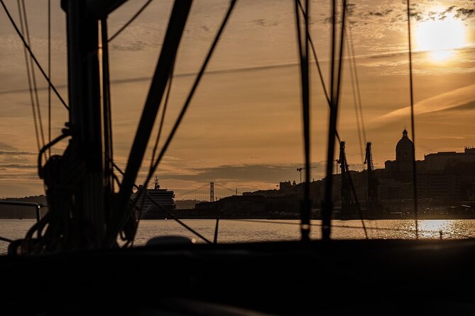 Lisbon: Private Sailing Tour Along the Tagus River - Accessibility and Meeting Point