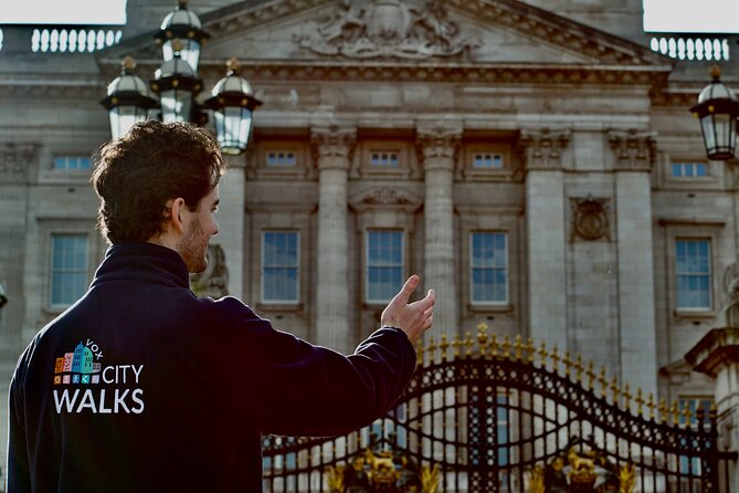 London: Landmarks Walking Tour - Tour Logistics and Meeting Point