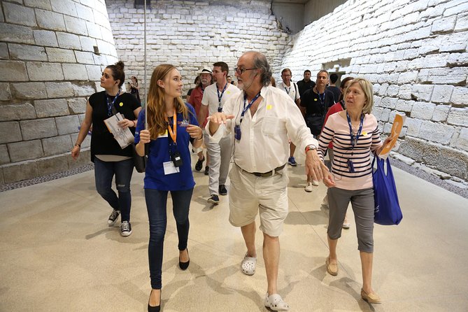 Louvre Museum Masterpieces Guided Tour with Reserved Access - The Pros and Cons