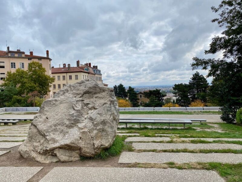 Lyon: Croix-Rousse Smartphone Audio Walking Tour - The History of the Canuts