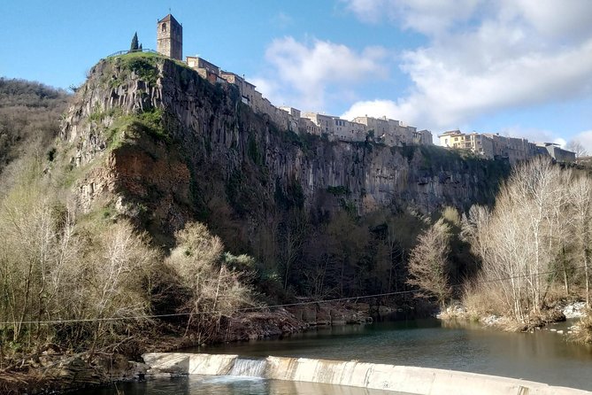 Medieval Villages & La Garrotxa Volcanic Zone Hiking. Small Group Tour - Hiking Experience