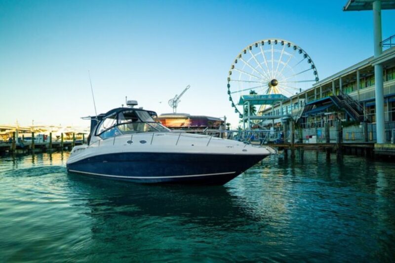 Miami: Private Yacht Cruise with Champagne - The Sum Up