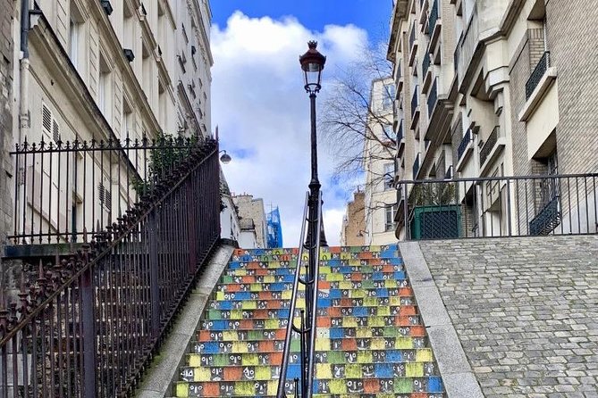 Montmartre Tour Paris - Experiencing the Iconic Sacré-Coeur Basilica