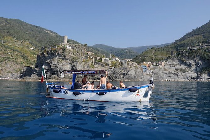 Morning Boat Tour to Cinque Terre With Breakfast and Brunch - Opportunities for Swimming and Snorkeling
